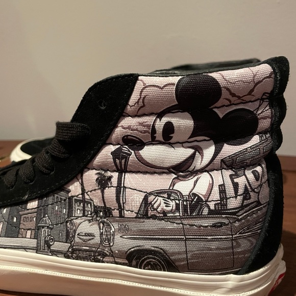 Vans | Shoes | Vans Limited Edition Disney Cartoon Sneakers 95 Women ...